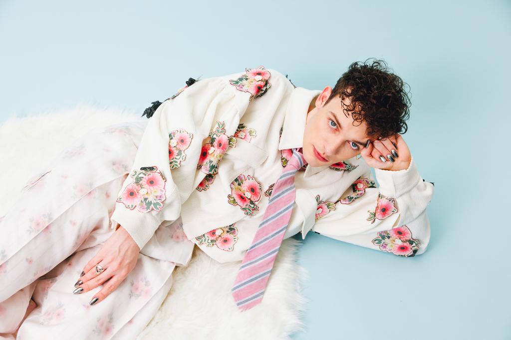 Nemo mit «The Code» für die Schweiz am «Eurovision Song Contest» 2024 ...